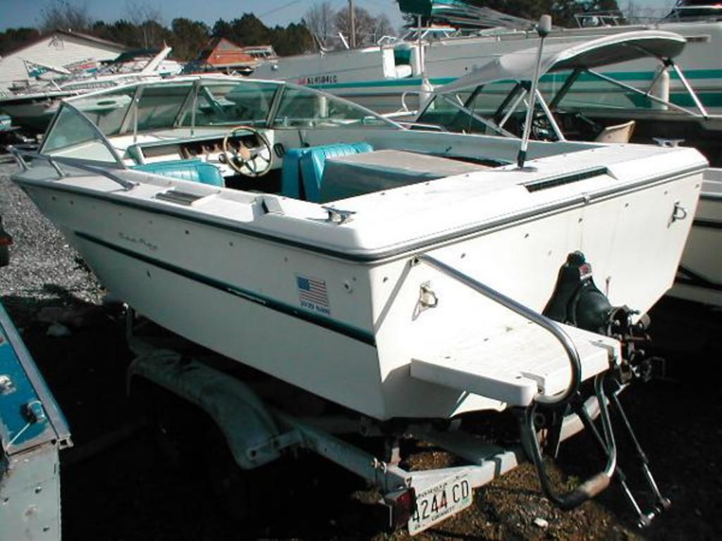 Used Sea Ray SRV 180 Runabout Mercruiser 165 1976 for sale in ...