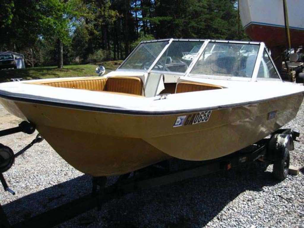 Used VIP 170 VIP Trihull Bowrider Johnson 40 1975 for sale in ...
