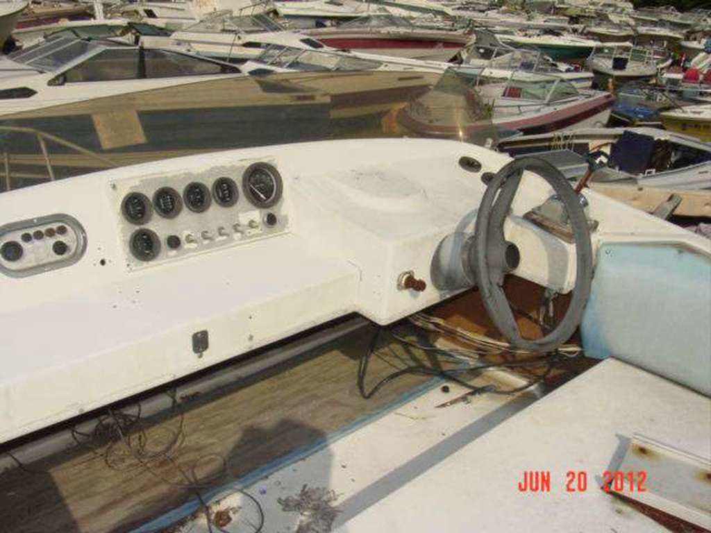Used Wellcraft Skipjack 24 Flybridge ONC 260 1977 for sale in ...