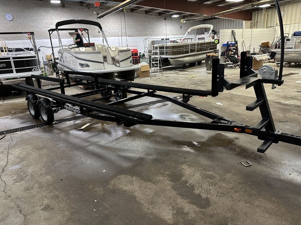 Used Yacht Club 22 Pontoon Bunk Trailer with Brakes 2024 for sale in ...