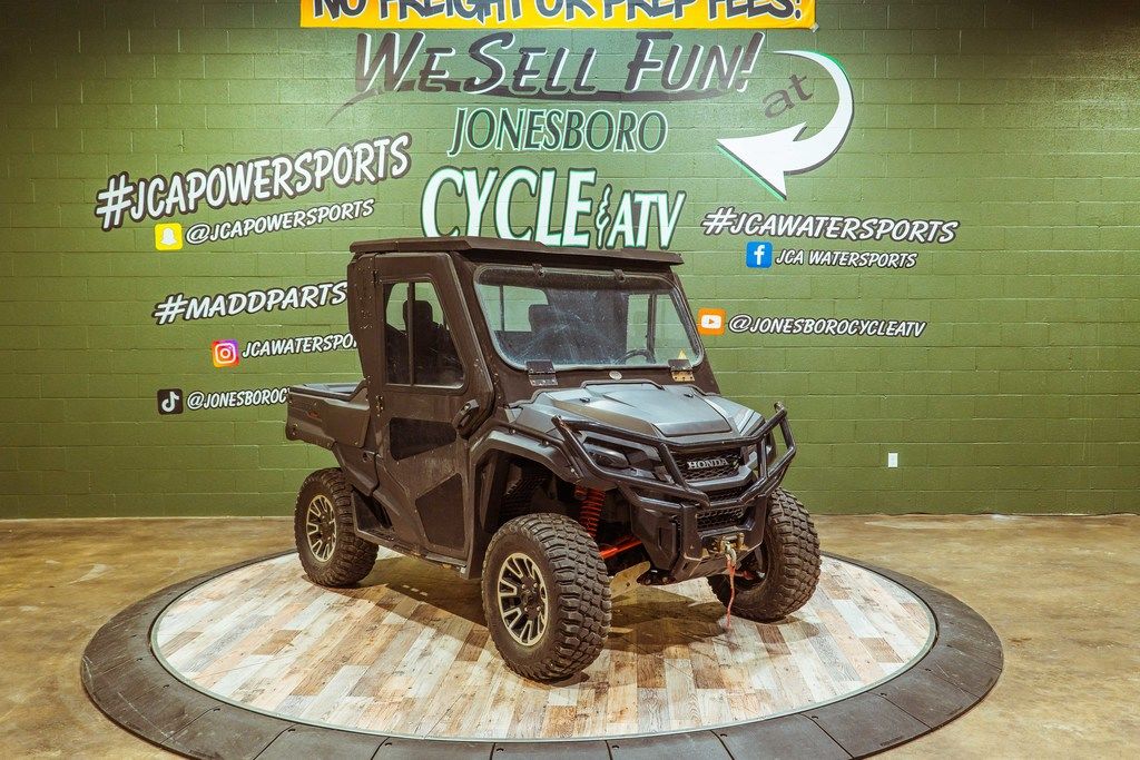 Used Honda® Pioneer 1000 Limited Edition 2018 for sale in Bono ...