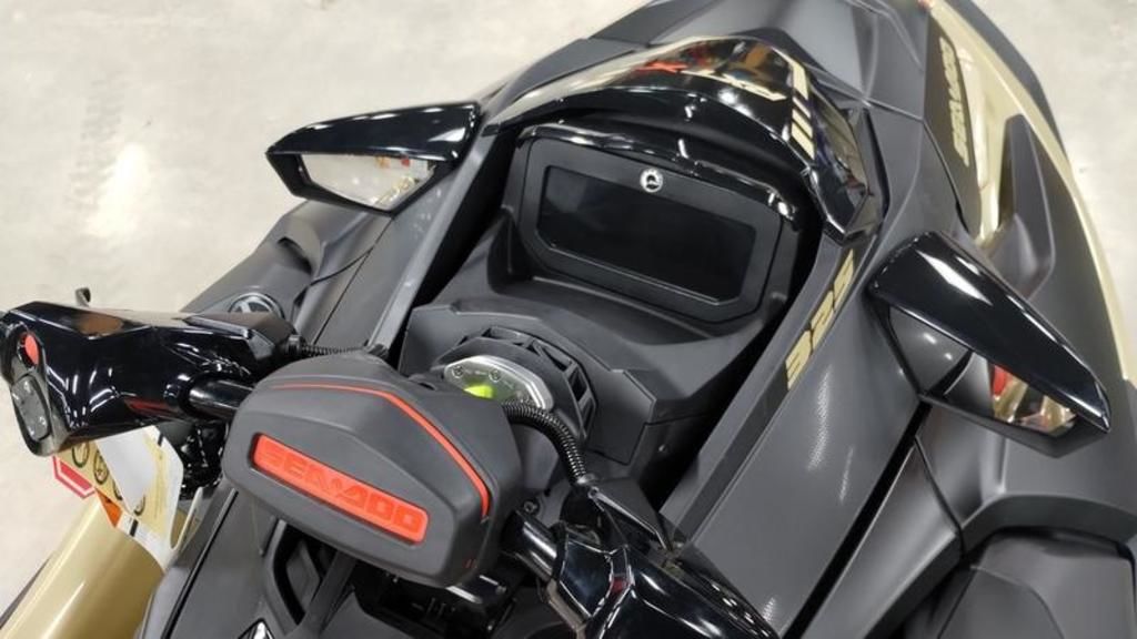New Sea-Doo RXTX 325 Metallic Tan Lava Red Premium 2025 for sale in ...