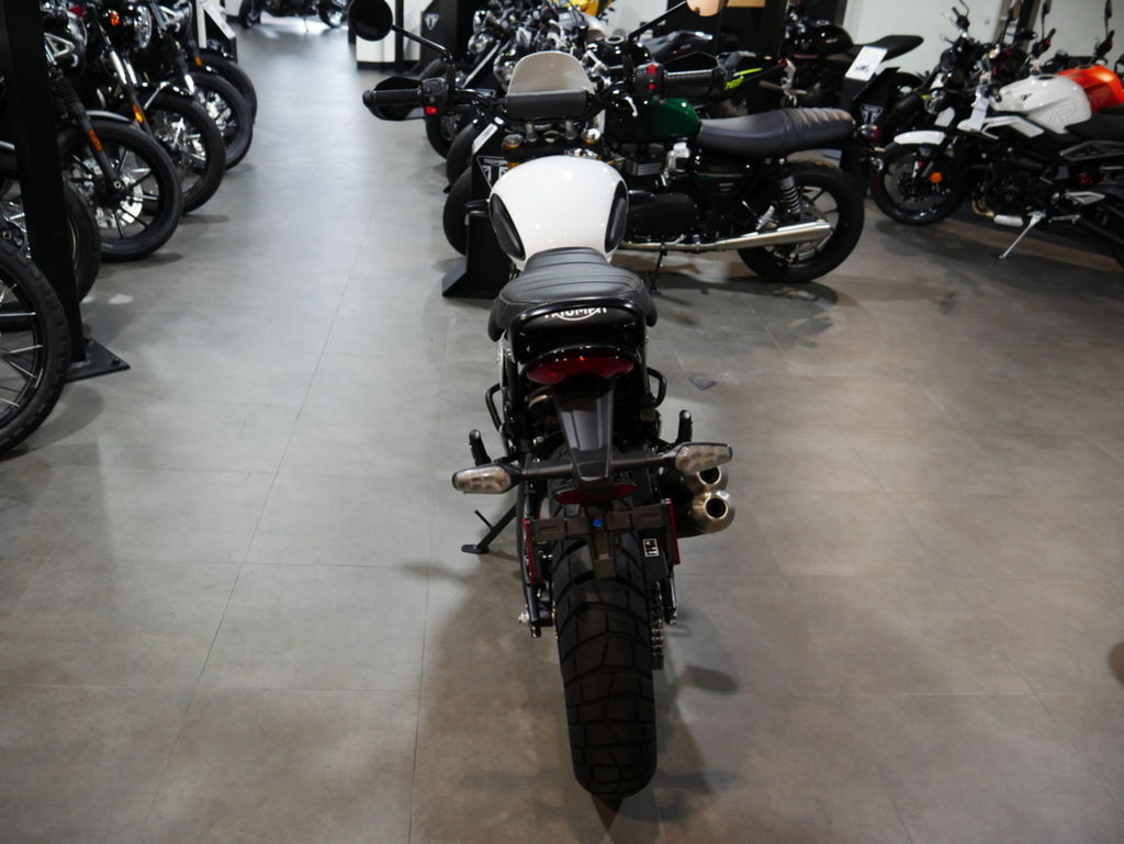 New Triumph Scrambler 400 XC Vanilla White 2026 for sale in Miami ...