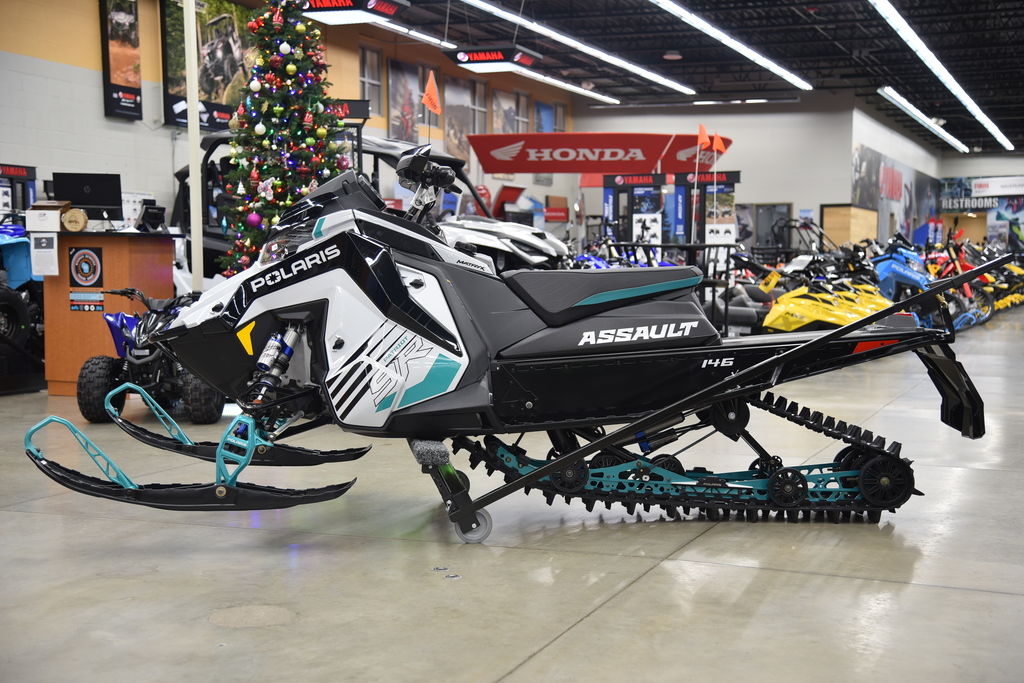 New Polaris® 9R Switchback Assault 146 Ghost White Metallic Gloss Black ...