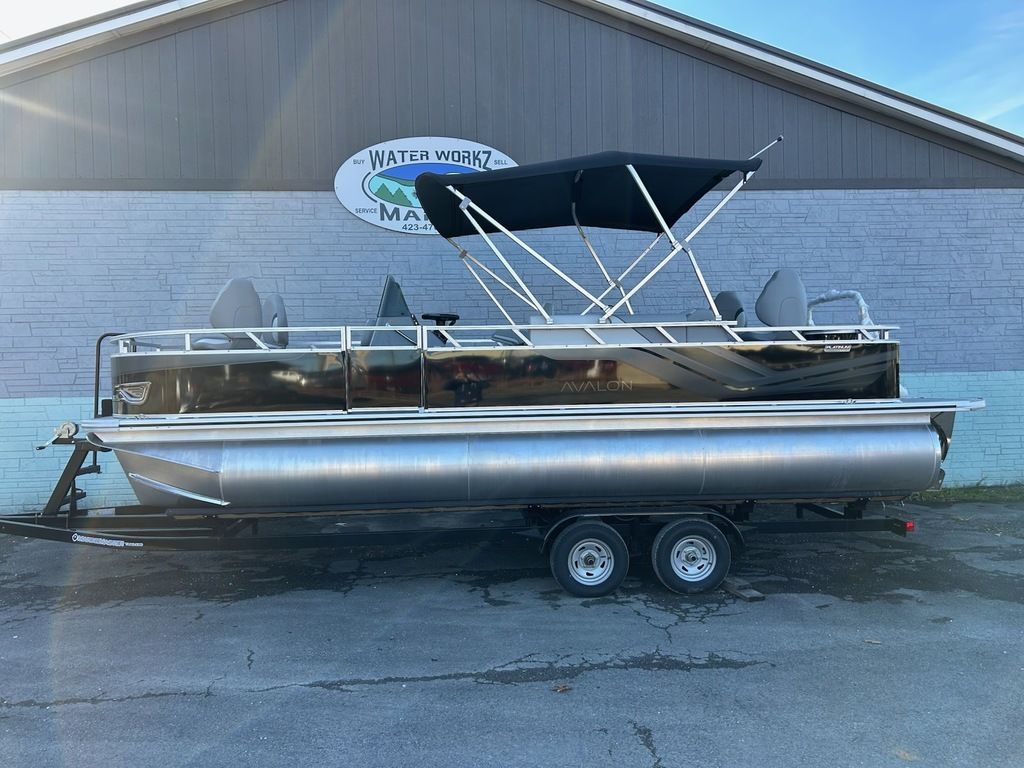 New Avalon 2385 Venture 85 Center Fish 2025 for sale in Cleveland ...